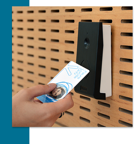 Comment installer une pointeuse en entreprise ? | Société Kelio